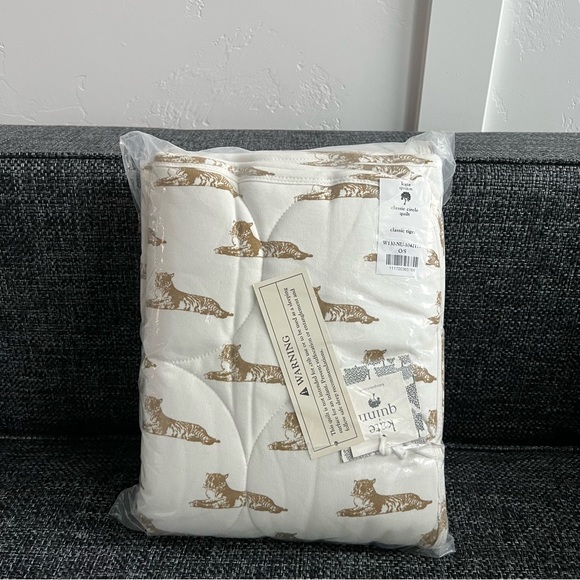 kate quinn | Bedding | Nib Kate Quinn Classic Circle Quilt Cotton ...